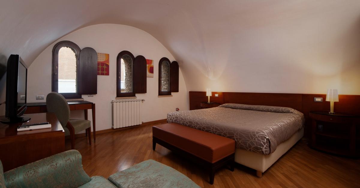 Suite XIV | St. Peter Six Rooms & Suites, Rome